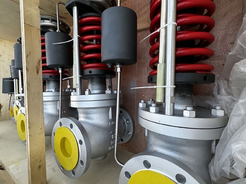 Pressure reducing valve DN100, WCB body, pressure inlet 5 bar outlet 3 ...